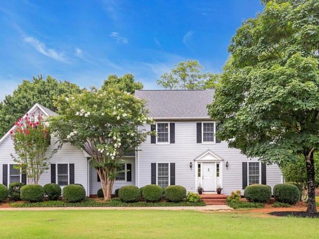 102 Wycliffe Dr, Greer, SC 29650