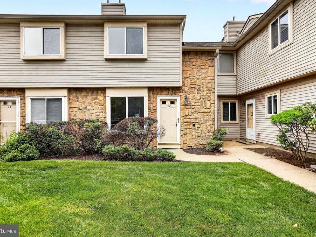 102 Teal Ct