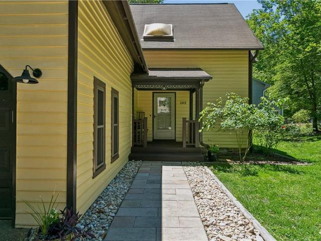102 Tendril CT