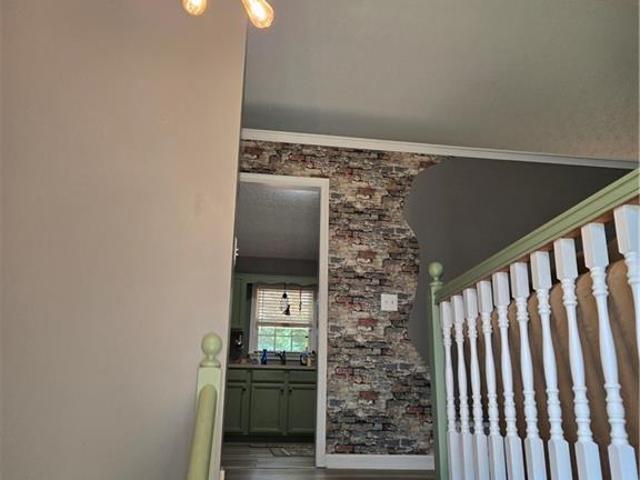 102 Thomas Drive
