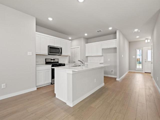 102 Travine, McKinney, TX 75071 | MLS #21229