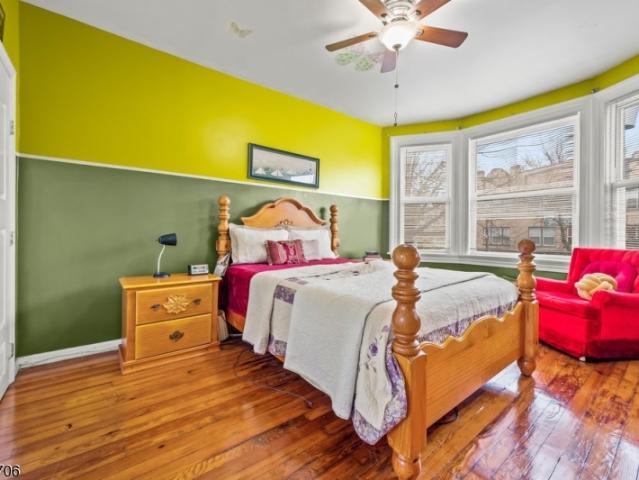 102 Treacy Ave