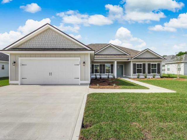 102 Vela Ct, Kingsland, GA 31548