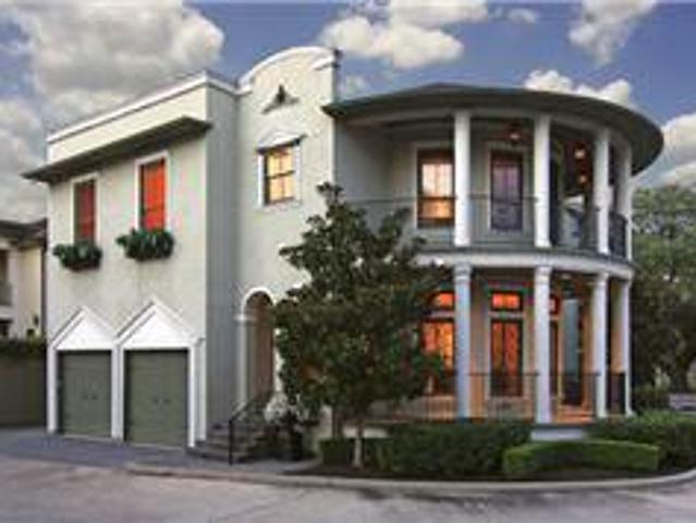 102 Vieux Carre Dr, Houston, TX 77009
