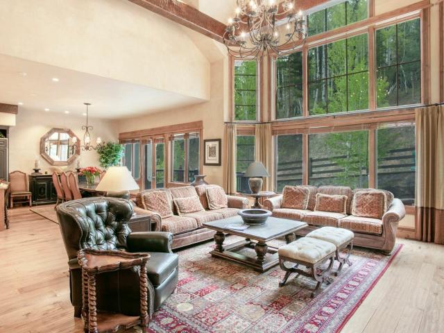 102 Village Walk, Beaver Creek, US, CO