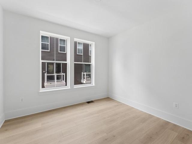 102A Locke St, Baltimore, MD 21230