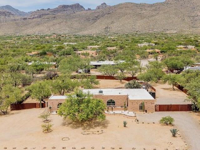 10341 E Calle Descanso, Tucson, AZ 85749