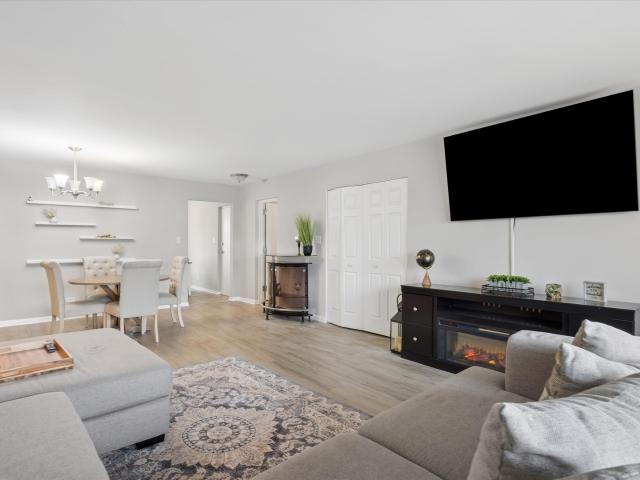 10344 S Pulaski Road # 304