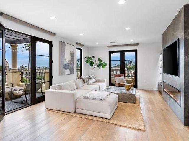 10345 Wilkins Ave #401, Los Angeles, CA 90024