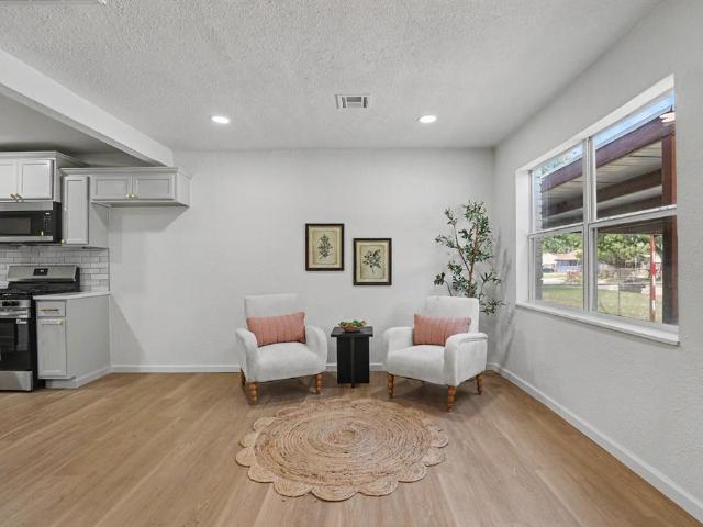 10346 Bellview Drive