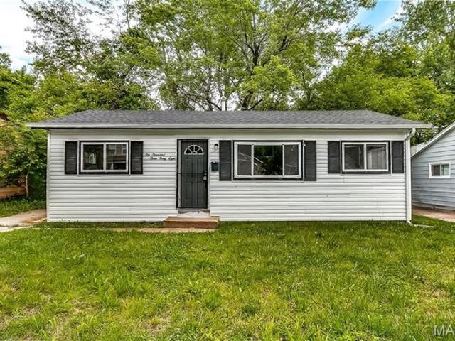 10348 Earl Dr, Saint Louis, MO 63136