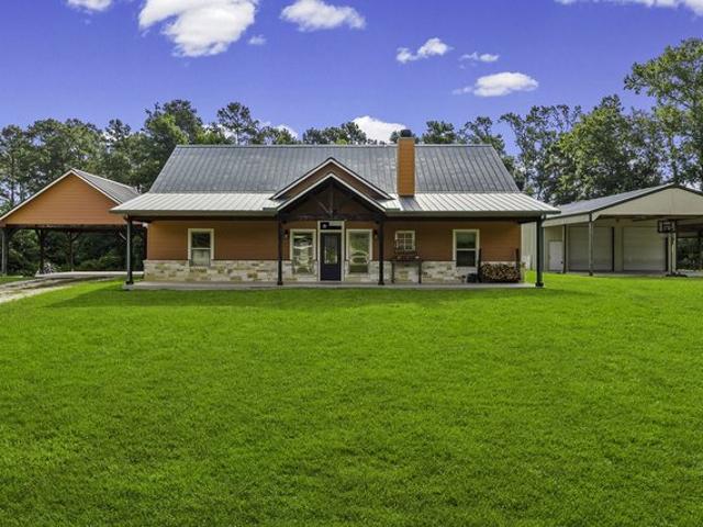 1034 Nursery Rd, Livingston, TX 77351