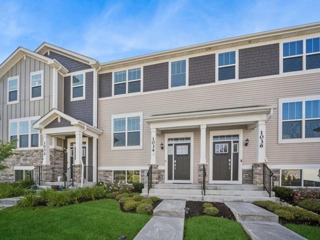 1034 Atterberg Rd, South Elgin, IL 60177