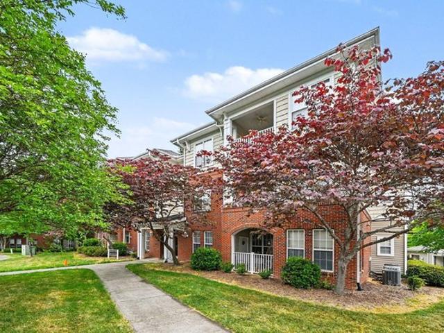 1034 Arborgate Cir, Chapel Hill, NC 27514