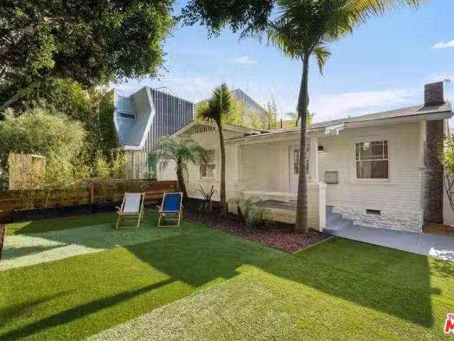 1034 Bay St, Santa Monica, CA 90405