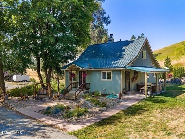 1034 Browns Ln, Potlatch, ID 83855