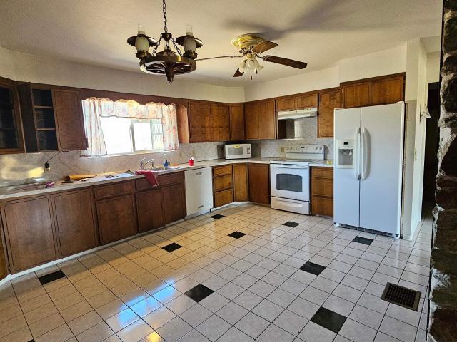 1034 Greencreek Road