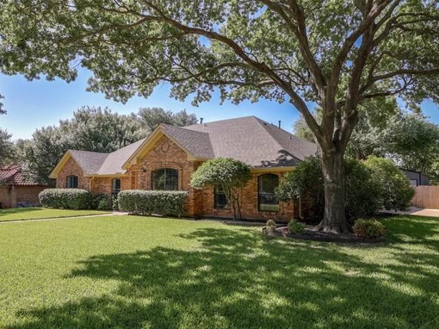 1034 Huntington Dr, Duncanville, TX 75137