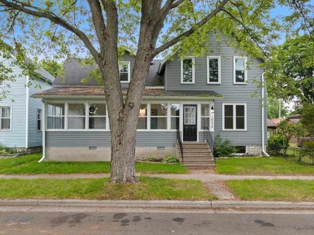 1034 Josephine St, Marinette, WI 54143
