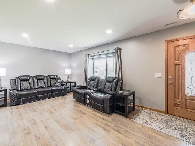 1034 Parkway