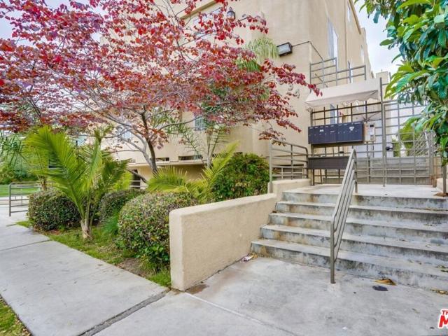 1034 S Shenandoah Street 2