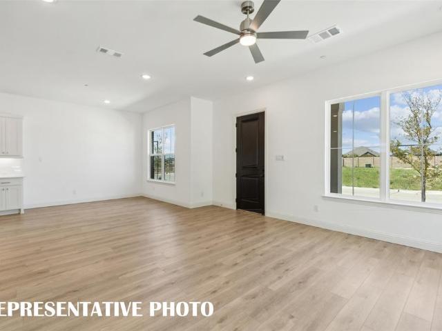1034 Splitrock Drive