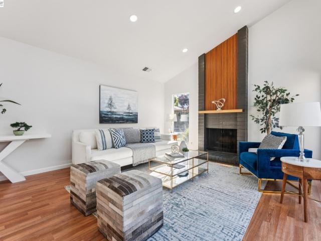 1034 Trellis Ln