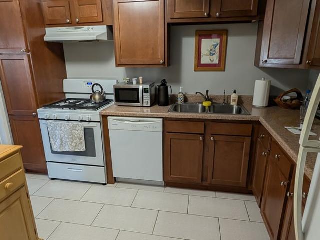10353 dearlove road # 2g