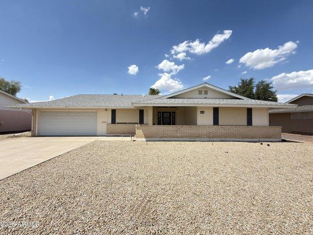 10350 W Caron Dr, Sun City, AZ 85351