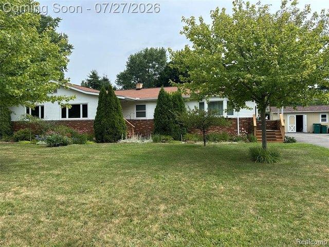 10350 Davisburg Rd, Springfield Township, MI 48350