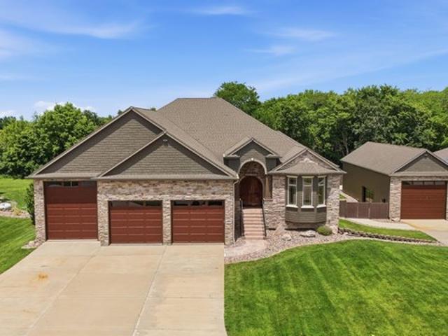 10351 NW Beaver Dr, Johnston, IA 50131