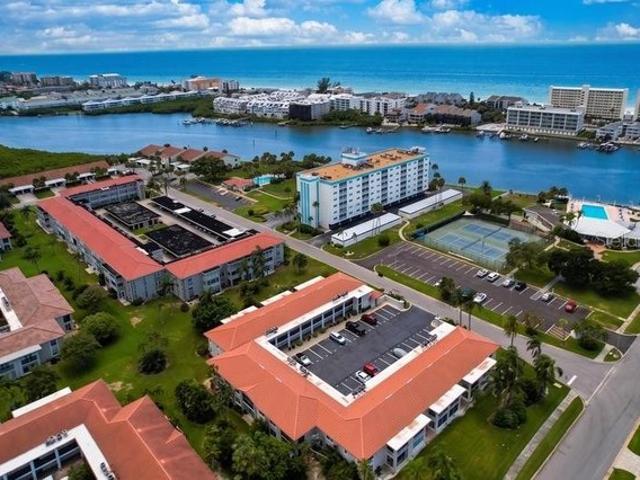 10351 Regal Dr Apt 5, Largo, FL 33774