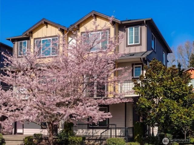 10357 th Ln NE Apt 101, Redmond, WA 98052