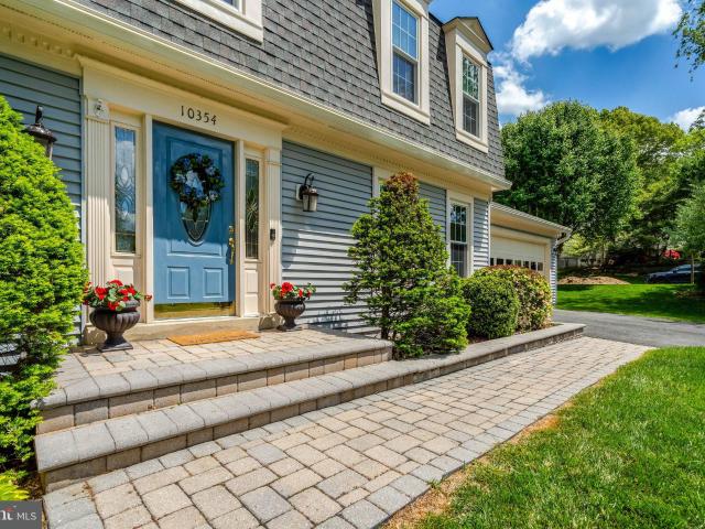 10354 Steamboat Landing Ln, Burke, VA 22015 | MLS #VAFX2305 | Compass