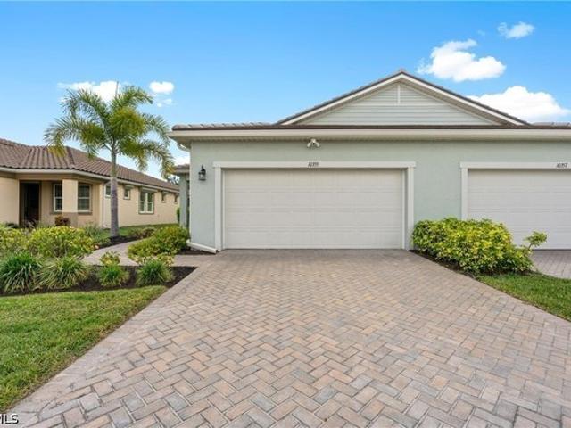 10355 Bonavie Cove Dr, Fort Myers, FL 33966