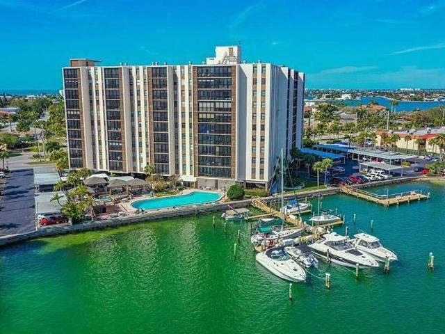 10355 Paradise Blvd #108, Treasure Island, FL 33706