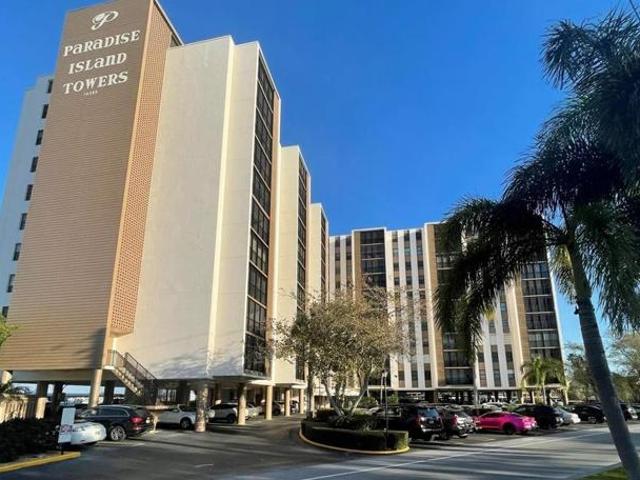 10355 Paradise Blvd #612 Treasure Island, FL 33706