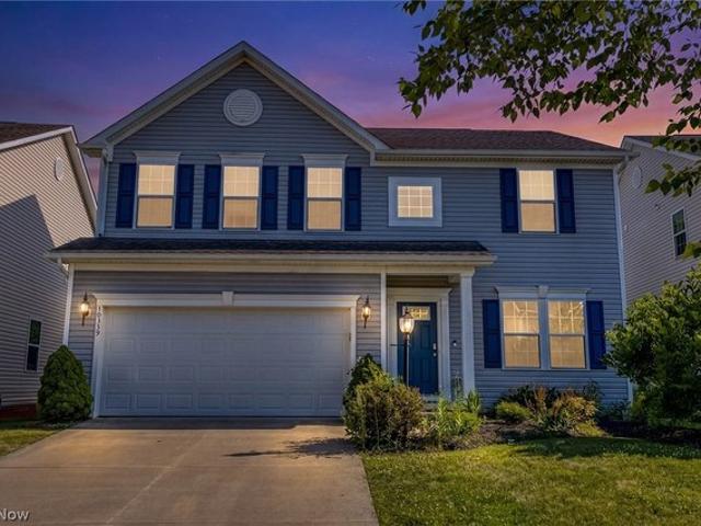 10359 Fox Hollow Cir, Twinsburg, OH 44087