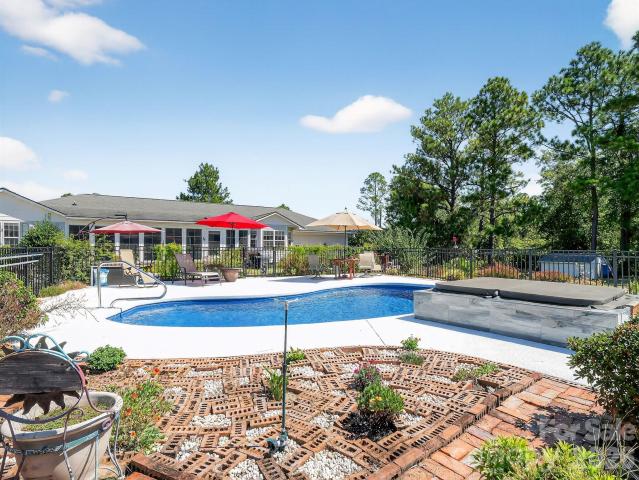 1035 Mcmillan Road