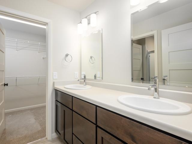 1035 Merri Hill Dr, Oregon, WI 53575 | MLS #2020