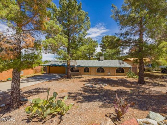 1035 N Evergreen Dr, Oracle, AZ 85623