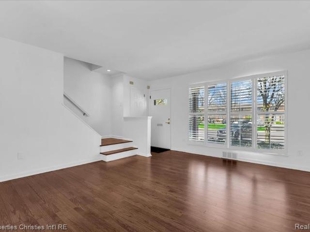 1035 N Old Woodward Avenue # 5