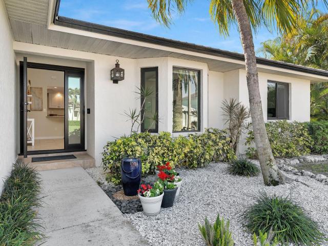 1035 admiralty court, marco island, us, fl