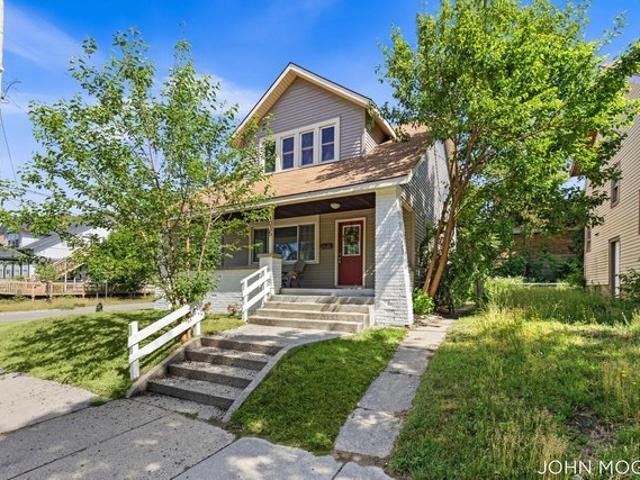 1035 Alexander St SE, Grand Rapids, MI 49507