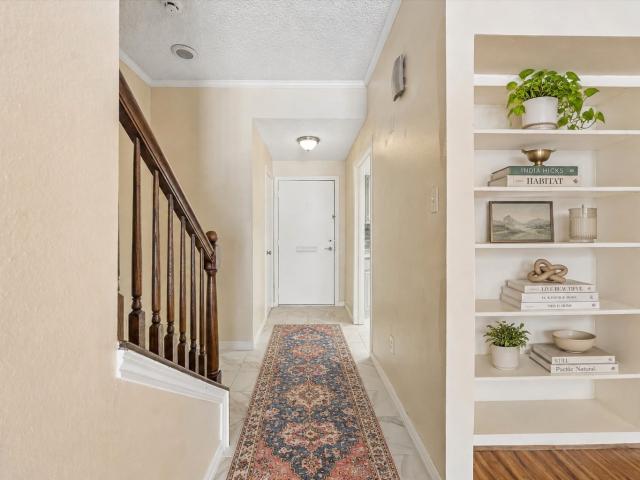 1035 Fountain View Drive