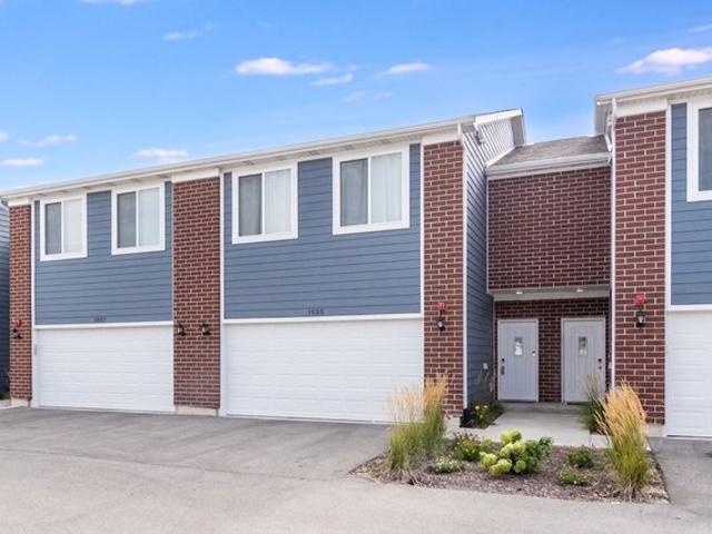 1035 Gillespie Ln, Yorkville, IL 60560