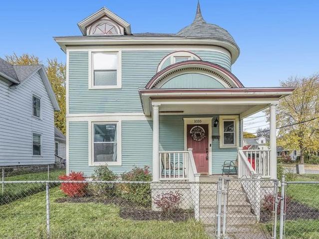 1035 Jackson St NW, Grand Rapids, MI 49504