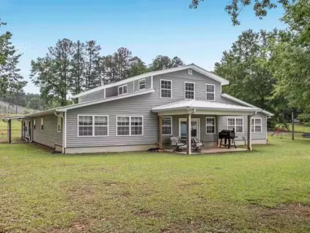 1035 LAKE DR, SYLACAUGA, AL 35151 Single Family Residence For.