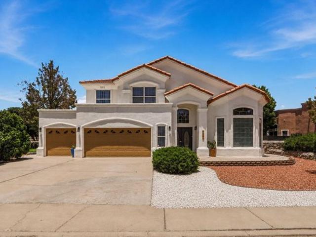 1035 Los Moros Dr, El Paso, TX 79932