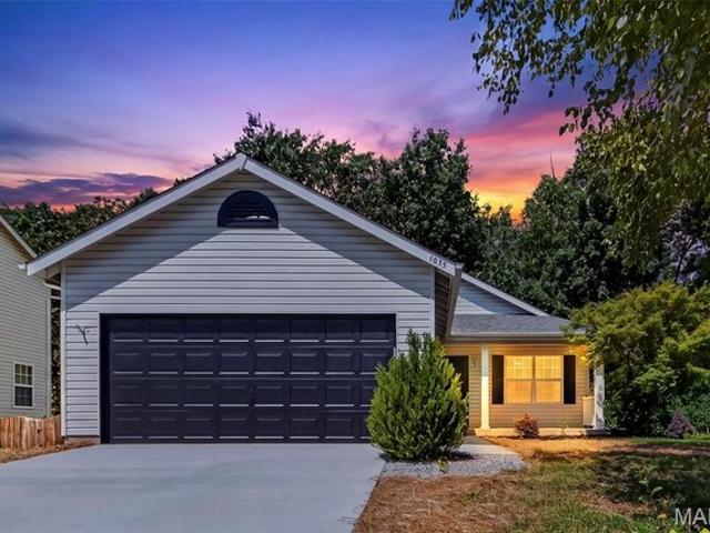 1035 Providence Pointe Dr, Wentzville, MO 63385